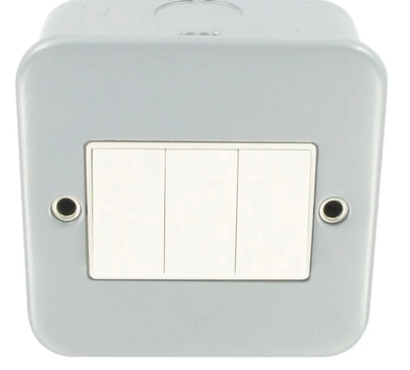 3 Gang Switch 2 Way Metal Clad Light Switch – Bronx Electrical